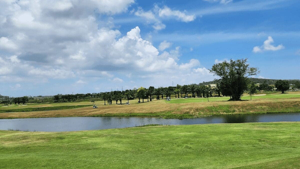 Parichat International Golf Links: A Unique Golfing Adventure